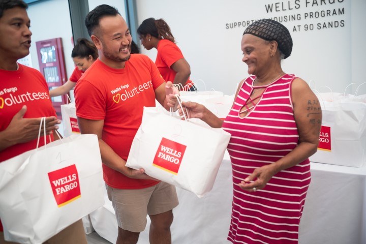 Wells Fargo Celebrates Welcome Home Volunteer Event at 90 Sands ...